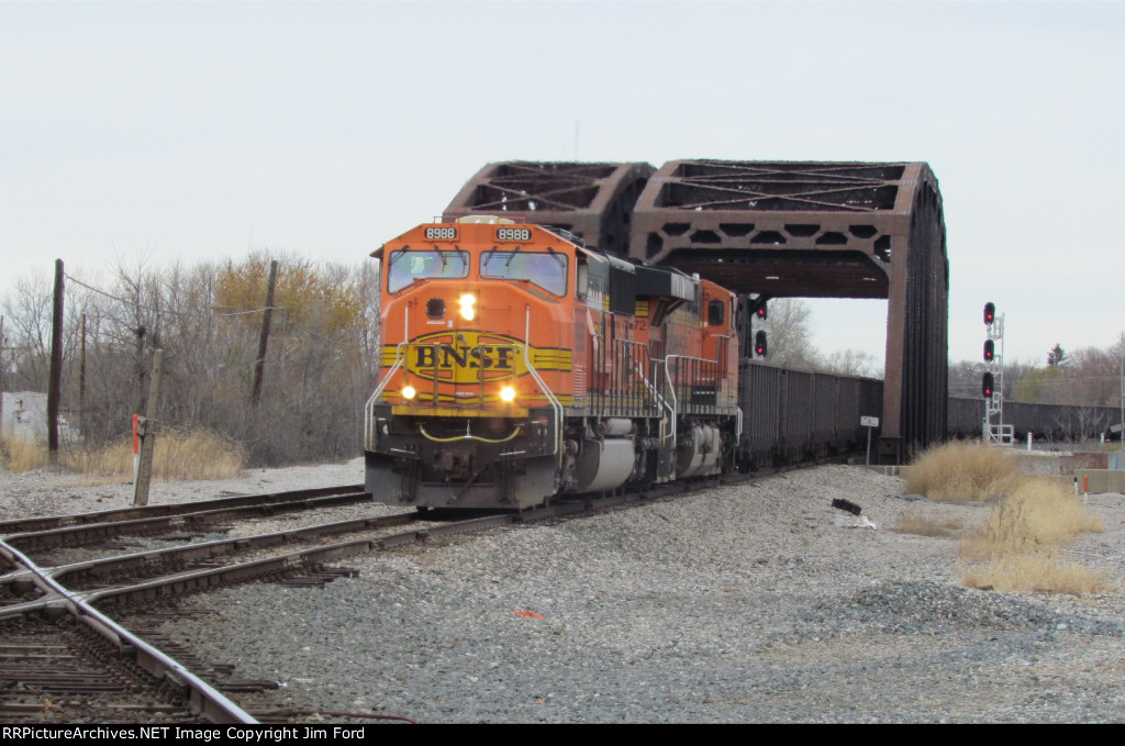BNSF 8988
